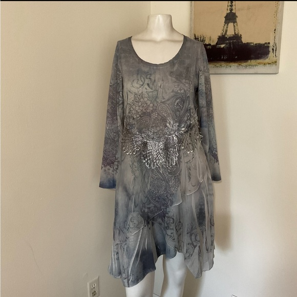 The Pyramid Collection | Dresses | The Pyramid Collection Tiered Floral ...